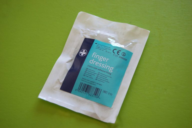 Sterile Finger Dressing 3.5cm | FA Supplies